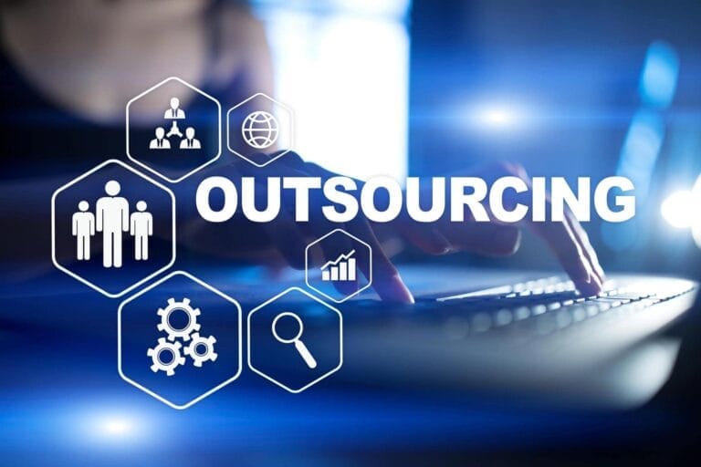 Outsource là gì? Những điều cần biết khi sử dụng Outsourcing