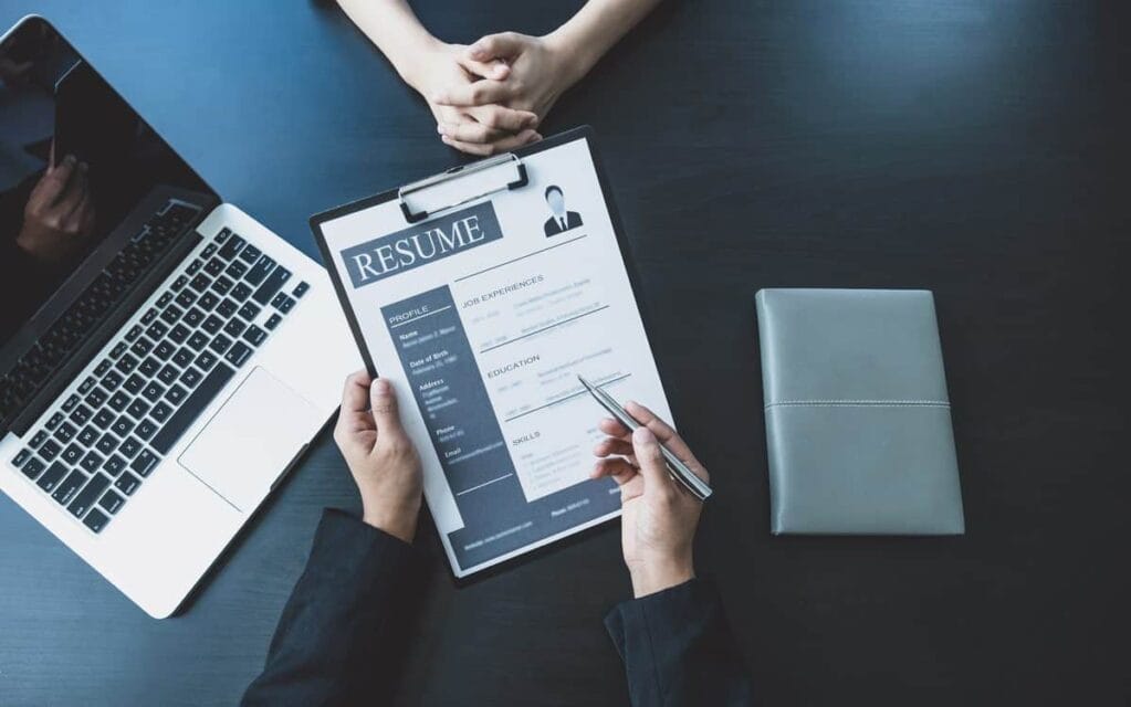 Headhunt là gì? 12 công ty Headhunt chuyên nghiệp ở Việt Nam